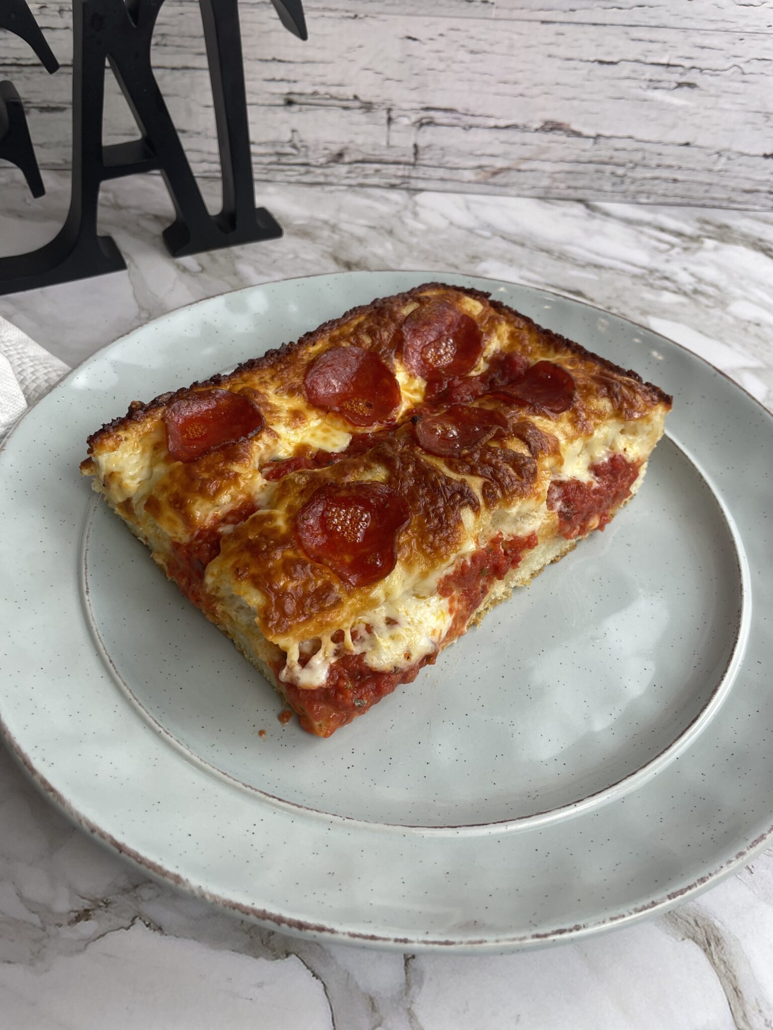 Homemade Detroit Style Pizza Recipe - Mum Grub